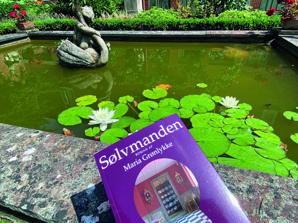 Celebert besøg i Frederik Ernsts have - Folkeblade